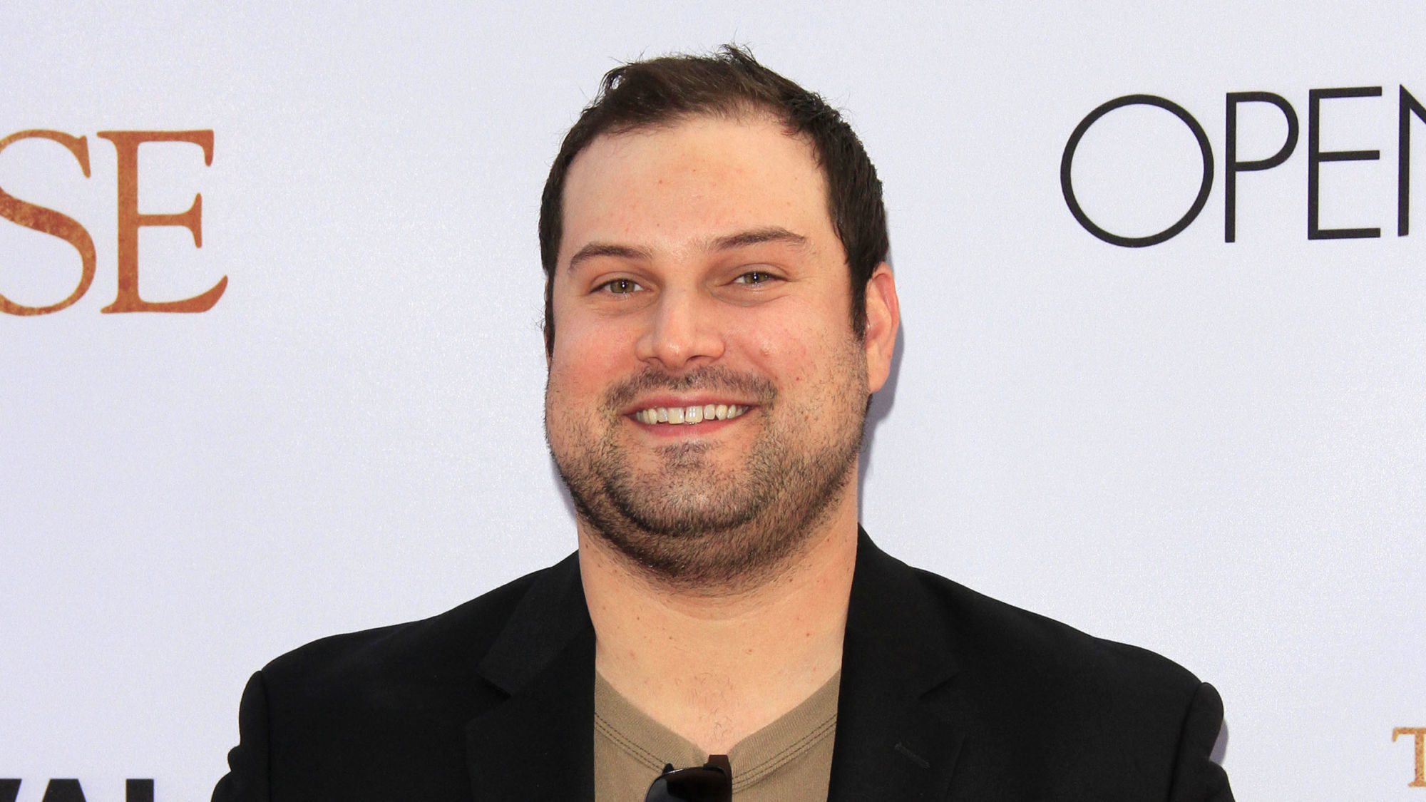 Flash Season 4: Series Adds Glee Alum Max Adler as a Rocking Arsonist