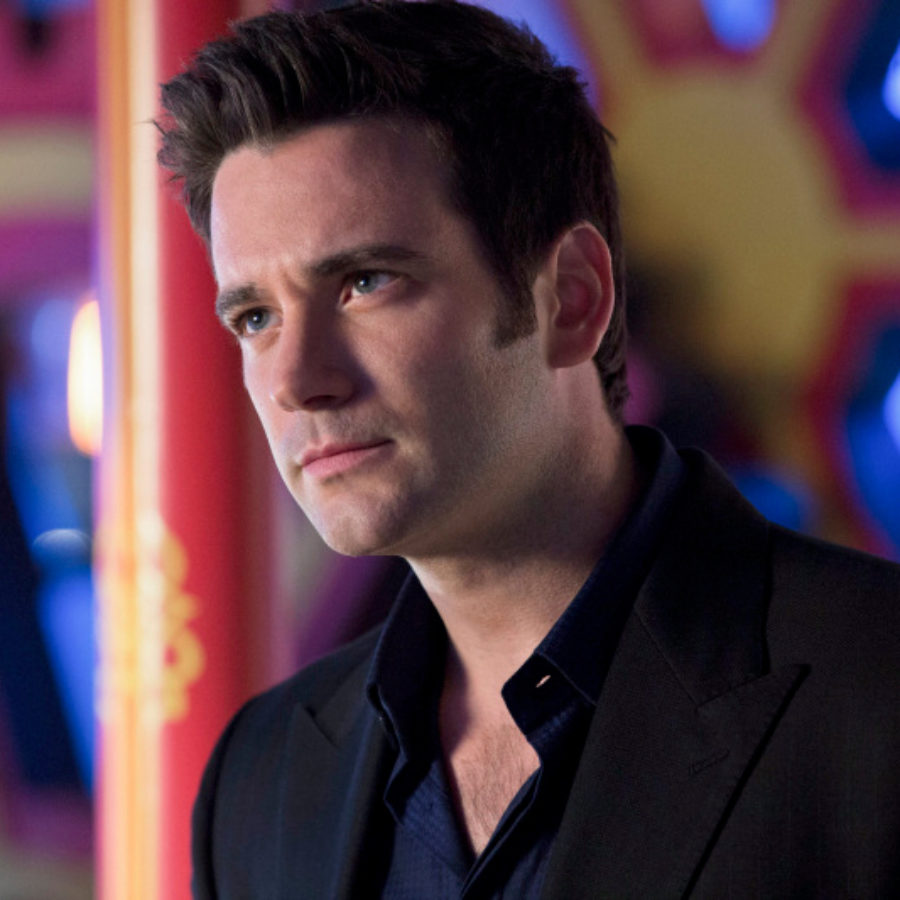 Colin Donnell Muscle Colin Donnell Autograph Support #2 – Arrow