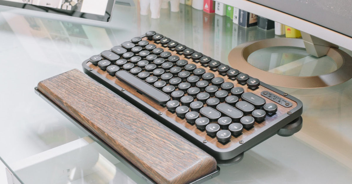 Review: AZIO R.C.K. Vintage Typewriter Keyboard
