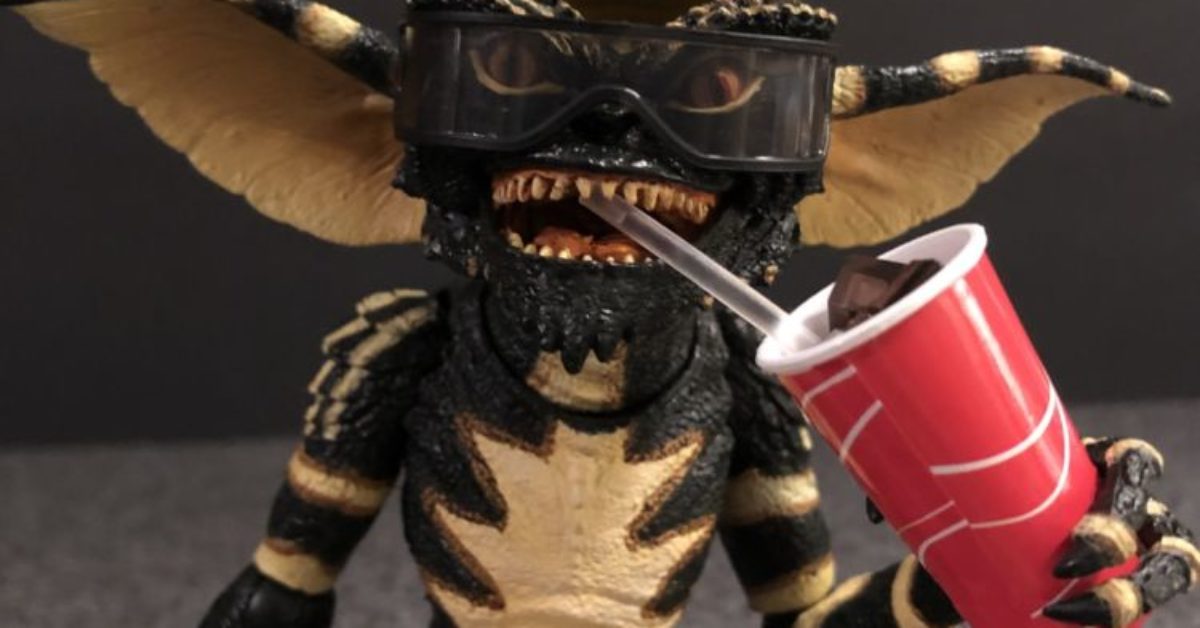 Let's Take a Look at NECA's Ultimate Gamer Gremlins Figure