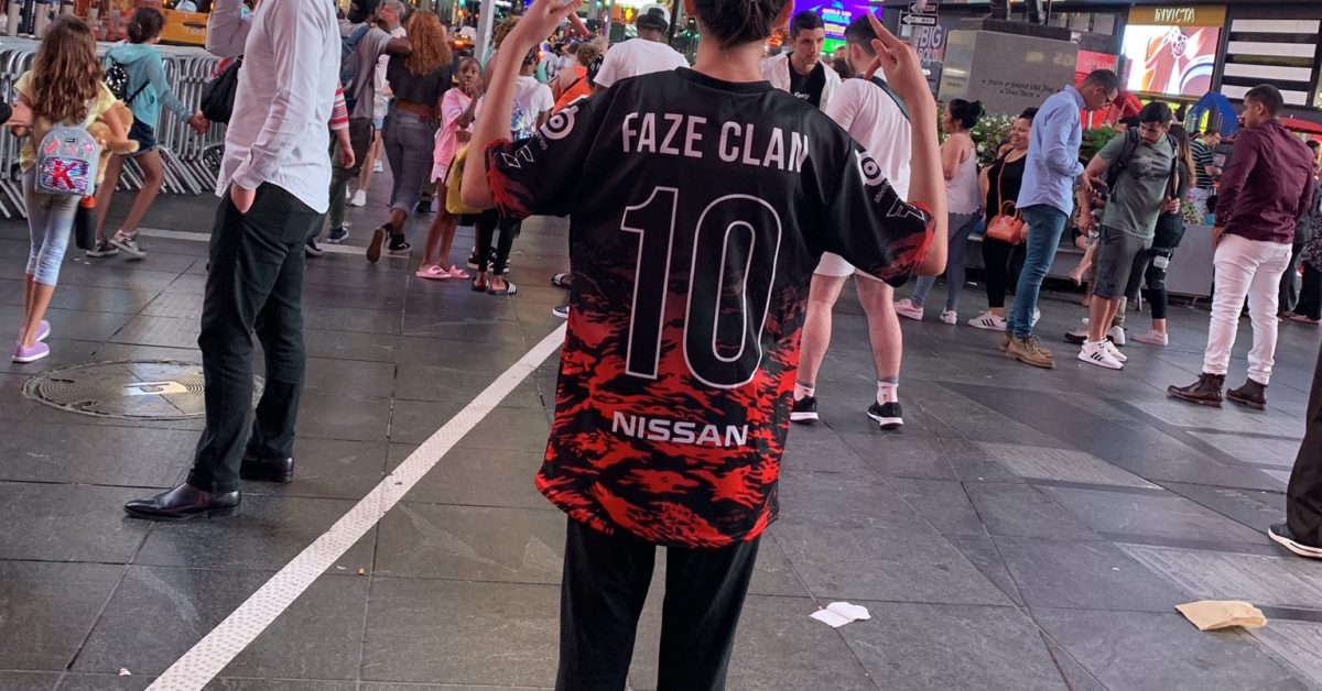 "Fortnite" Streamer Ewok Becomes FaZe Clan's First Woman Creator