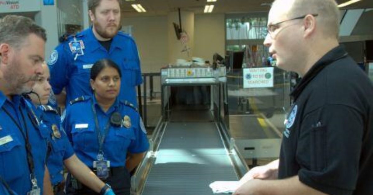 TSA Held Comic Creator For Hours at Airport Ahead Of Dragon*Con