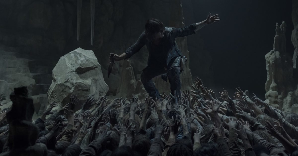 The Walking Dead: Norman Reedus Shares TWD Base Camp Sunny Start