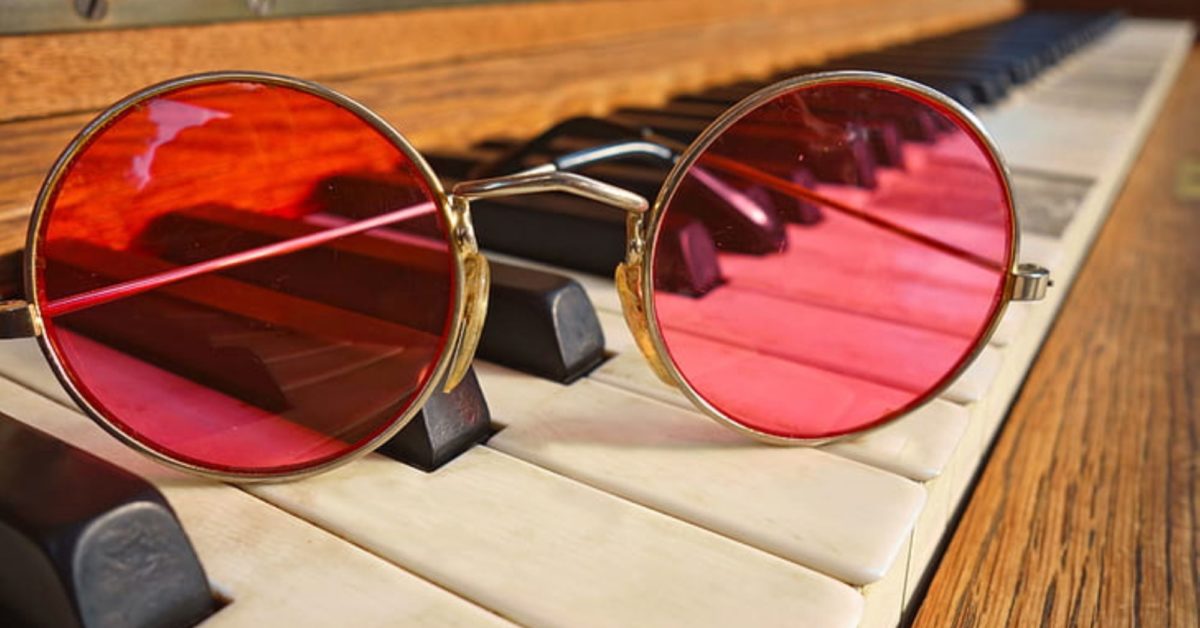 Looking At ComicHub Through Rose-Tinted Spectacles