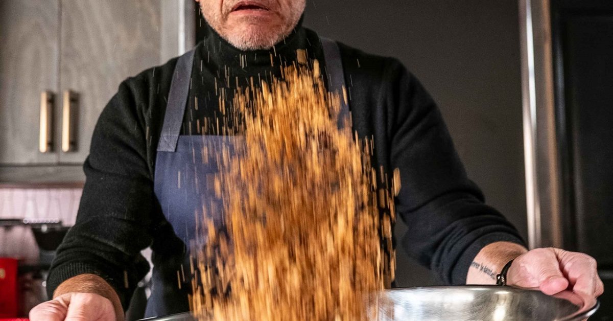 Good Eats: Reloaded Review: Alton Brown Makes Gluten-Free Hearts Sing