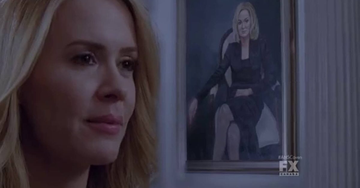 American Horror Story Star Sarah Paulson Posts Coven BTS Snake Pic