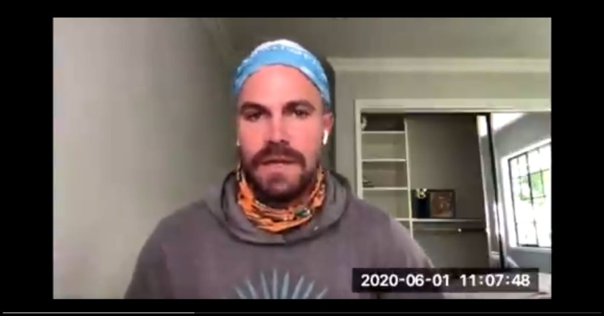 Tee Franklin Calls Out Stephen Amell - and Gets a Tweet Back