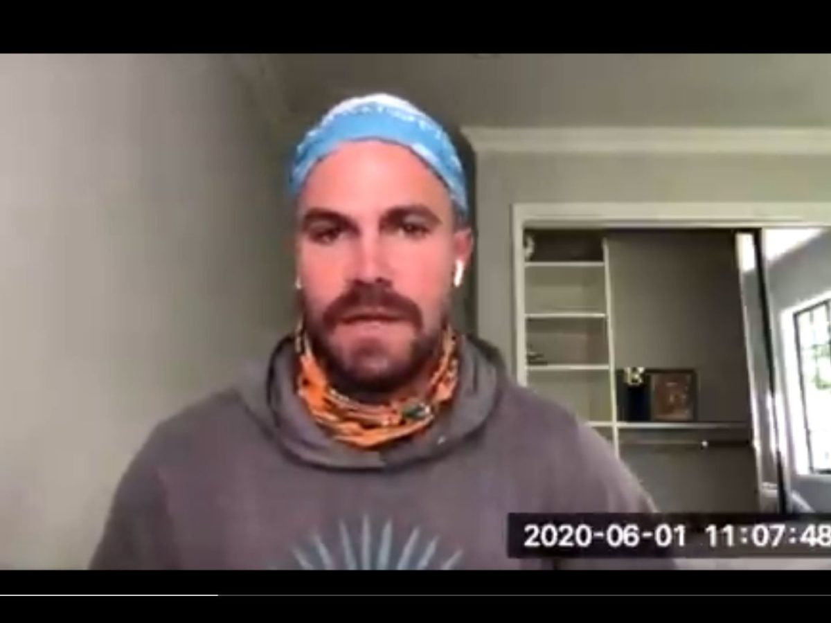 Stephen Amell New Girl