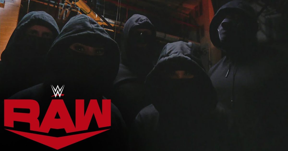 WWE Raw Report - Michael Cole Gets on Board the Retribution Train