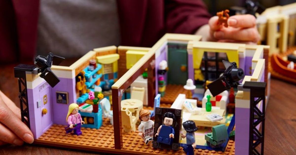 LEGO Reveals New Set As The Friends Apartment Comes To Life