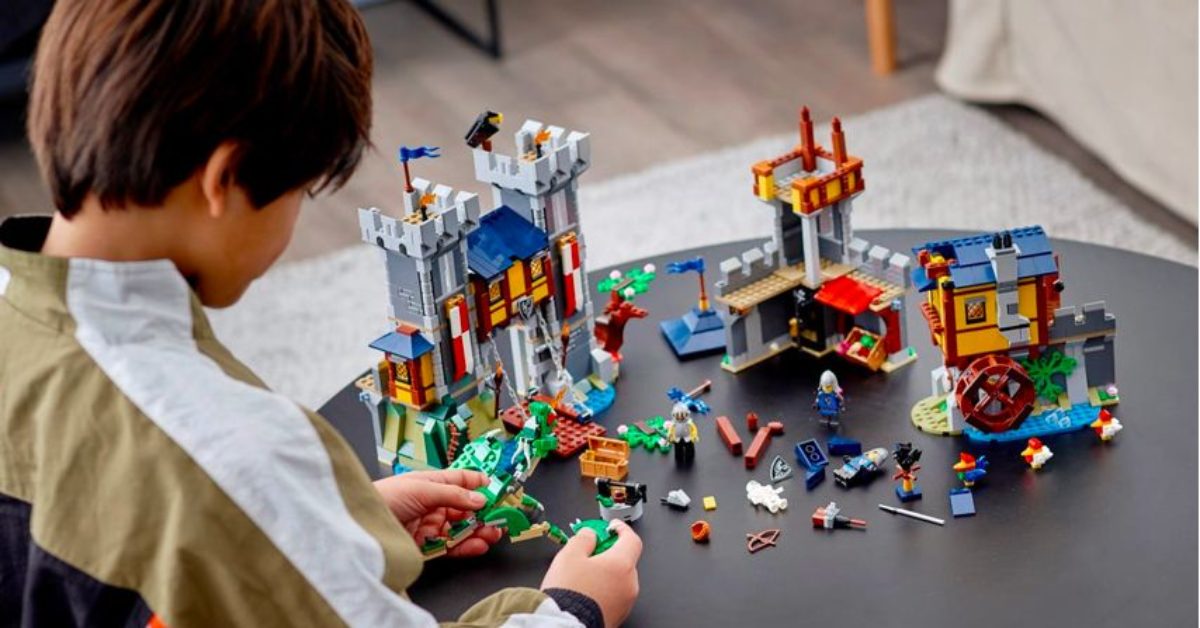 Travel Back to Medieval Times As LEGO Reveals Their New 3in1 Castle Set