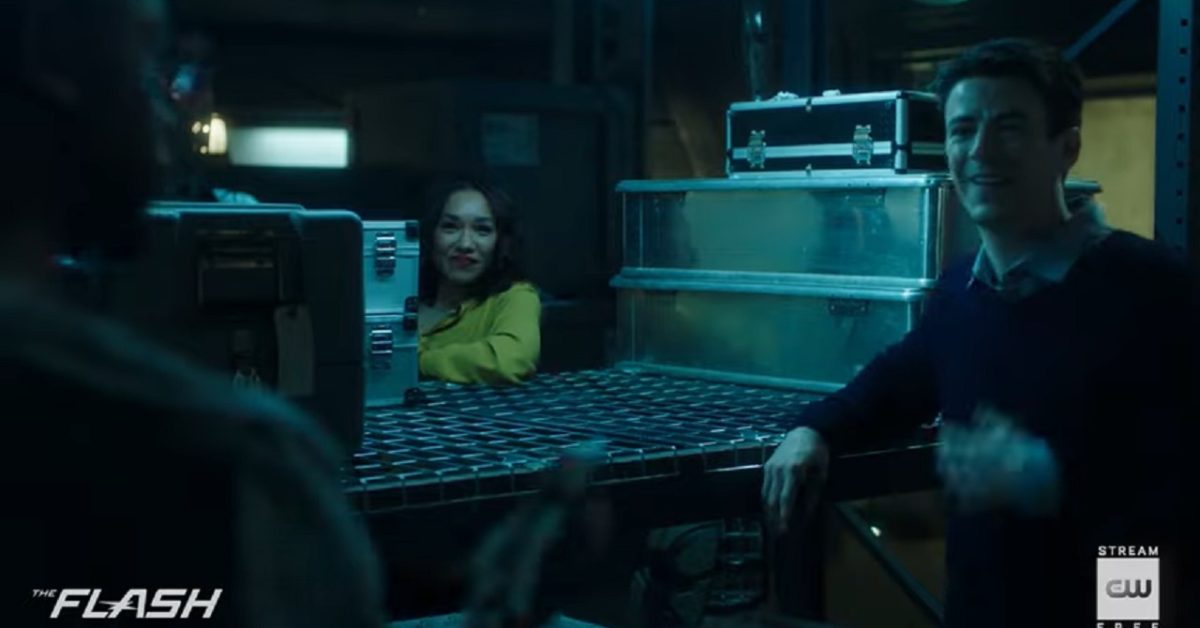 The Flash Season 7 E13 Preview: Chester Cataloging-Blocks Barry & Iris