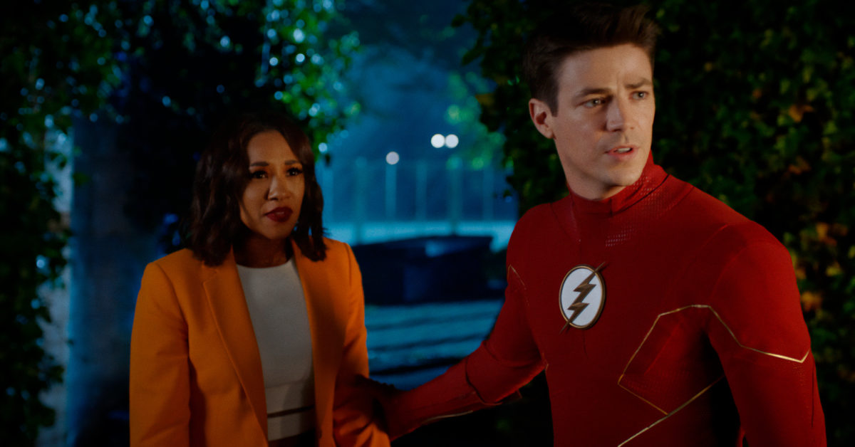 The Flash "Armageddon" Director Checks In, Shares BTS Images