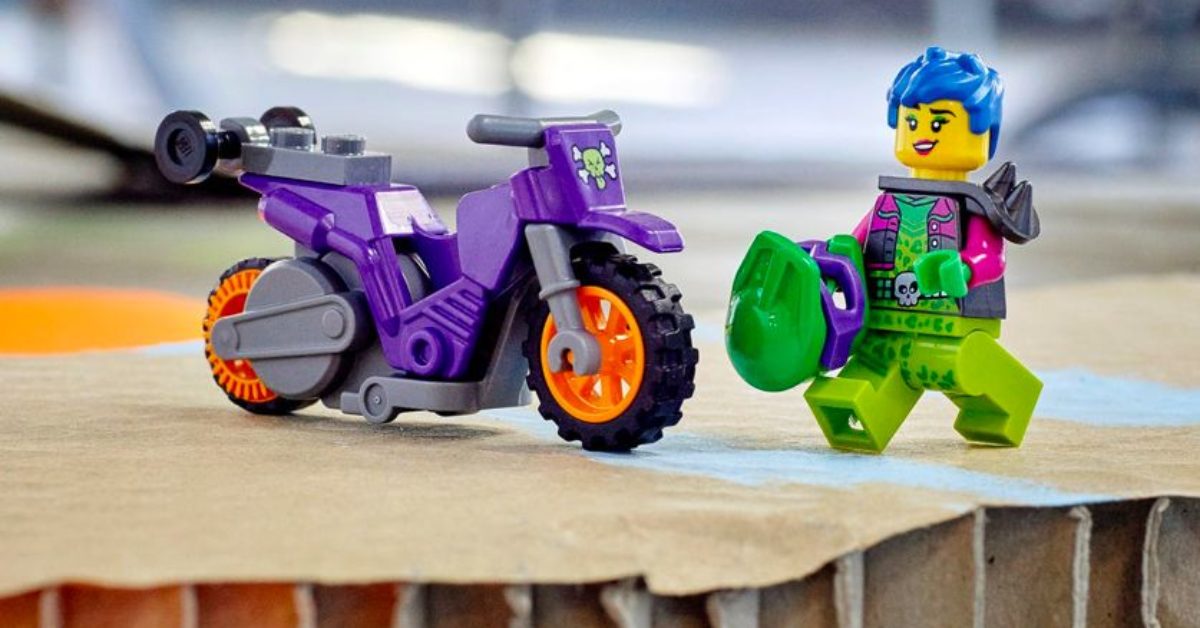 LEGO City Stuntz Arrives With New StuntmanMini-Figure Sets