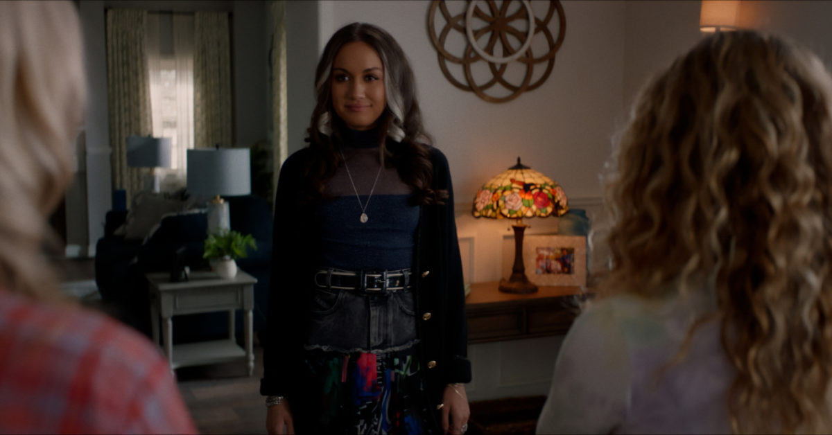 Stargirl Season 2 Episode 12 Review: Deeper Into The Darkness