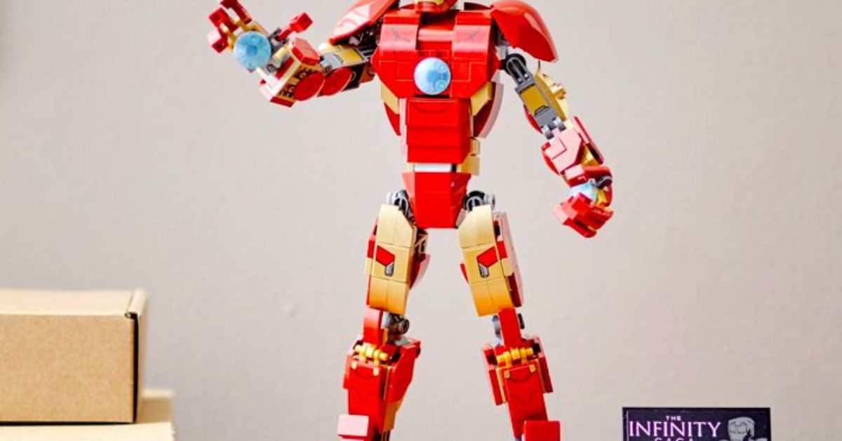 LEGO Reveals Buildable Iron Man from Avengers: Age of Ultron