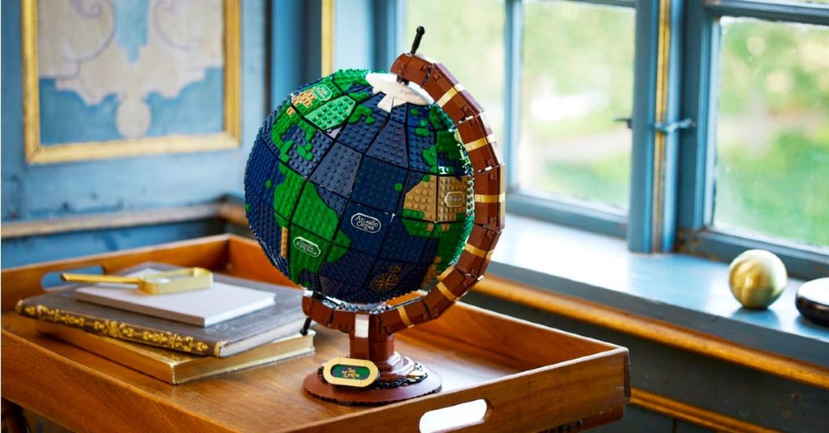 LEGO Reveals 2,585 Piece Buildable The Globe Construction Set