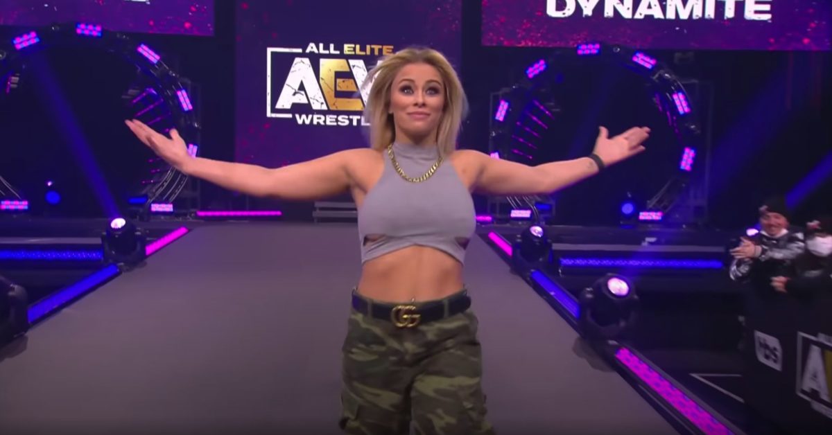 Paige VanZant Will Sign With AEW Next Wednesday on Dynamite
