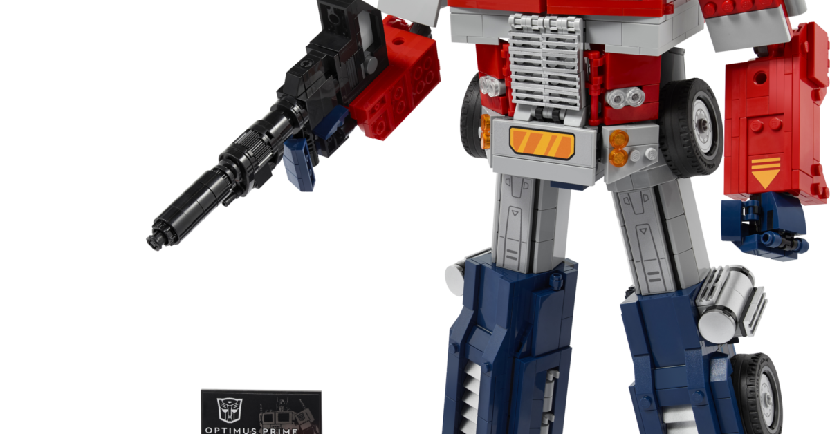 LEGO Fully Transforming Optimus Prime For New Transformers Line
