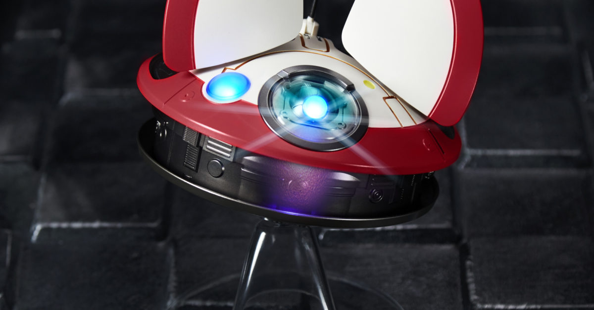 Star Wars Newest Droid L0-LA59 aka LOLA Comes to Hasbro