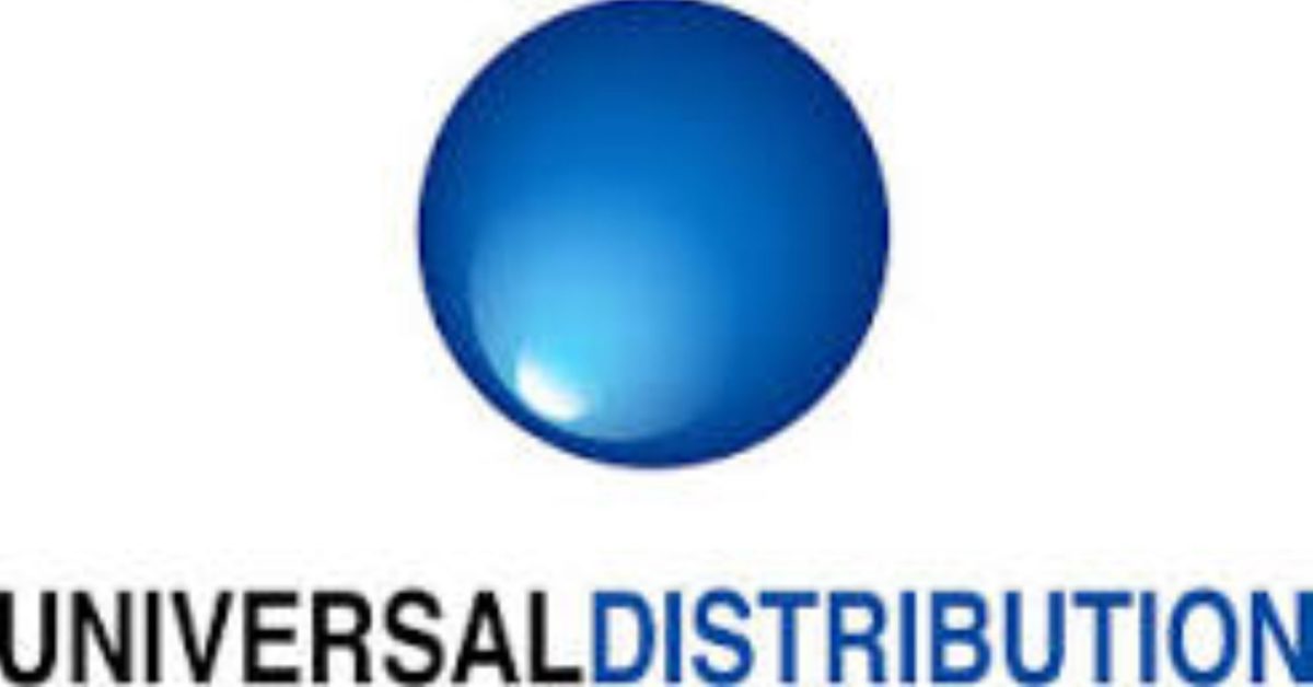 DC Comics Signs New Deal With Universal, Canadian Distributor