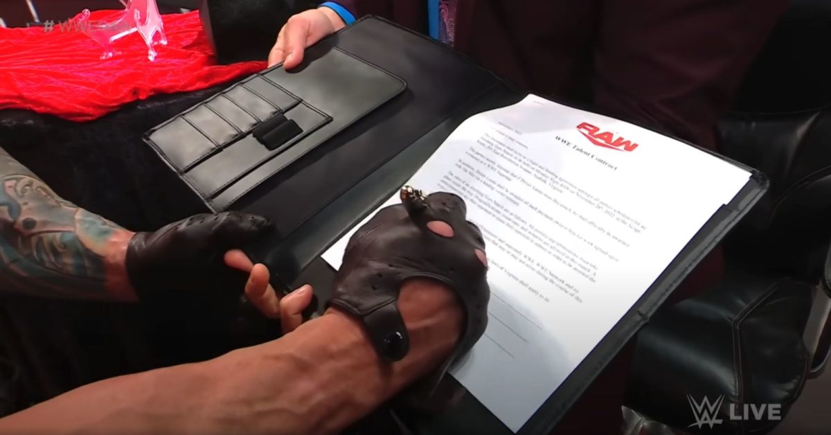 WWE Raw: Dexter Lumis Defeats The Miz to Earn WWE Contract