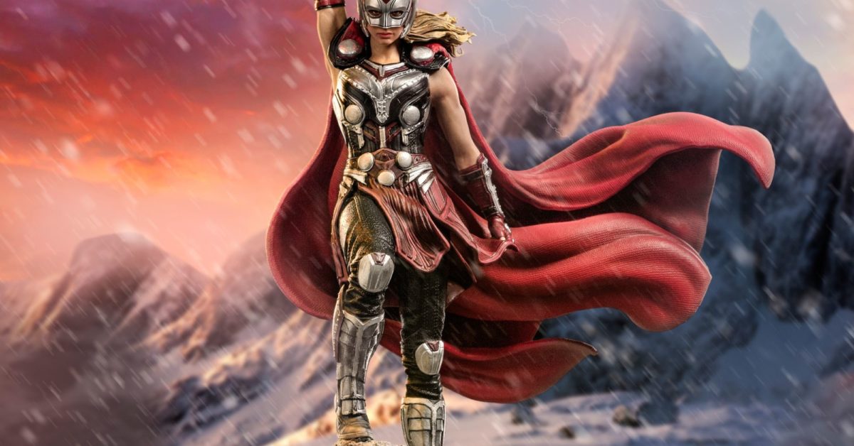 Jane Foster Wields Mjolnir with Iron Studios New Mighty Thor Statue