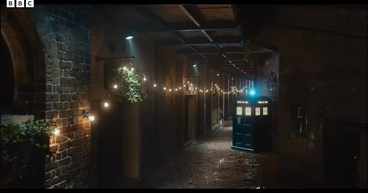 Doctor Who 60th Anniversary Directors Tease New TARDIS Look
