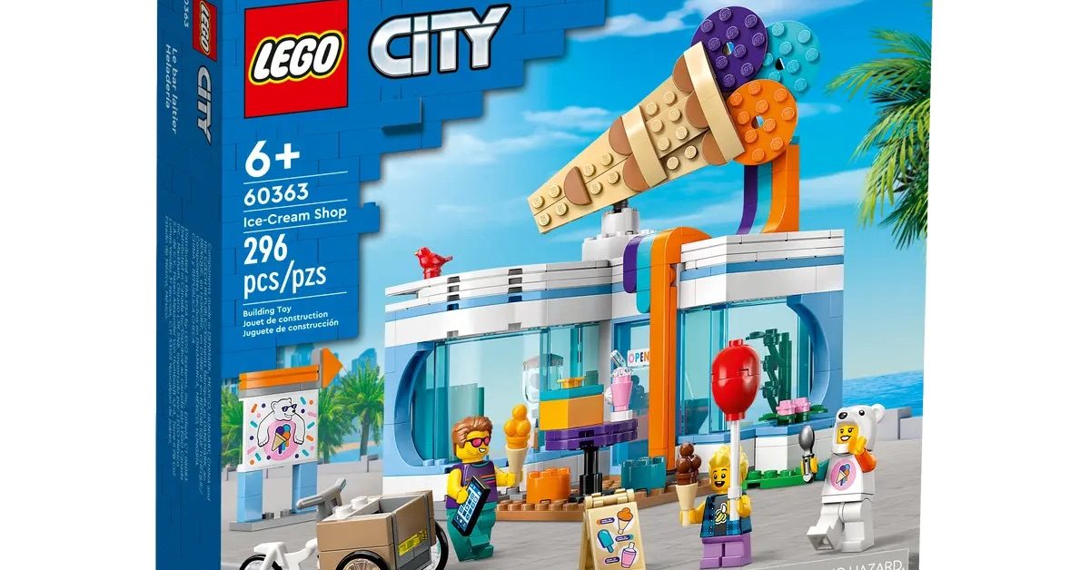 Scream for Ice Cream with LEGO’s New LEGO City Ice Cream Shoppe