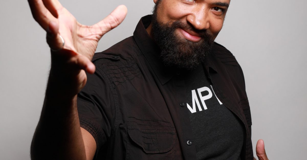 Interview: B. Dave Walters Chats Foul Play's Murder Mystery Events