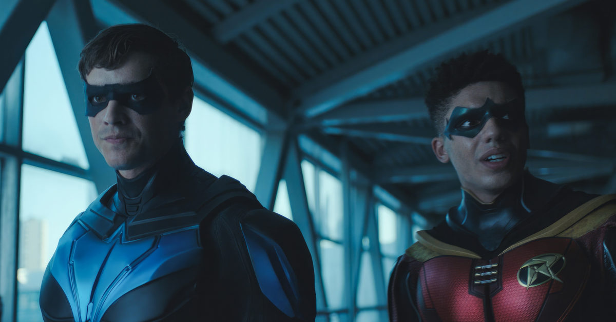 Titans Series Finale Images Find Our Heroes in a Bloody Face-Off