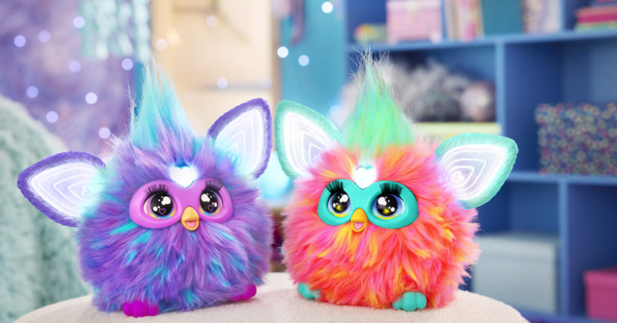 Hasbro Announces the Revival of Furby with Two New Fuzzballs