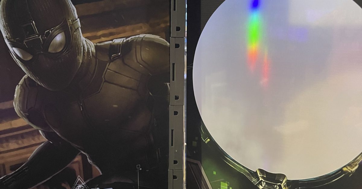 Hot Toys Explore the Spider-Verse - MCU Spider-Man (Stealth Suit)