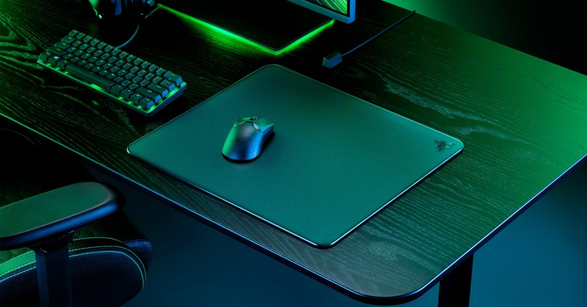 We Review The Razer Atlas Tempered Glass Gaming Mouse Mat