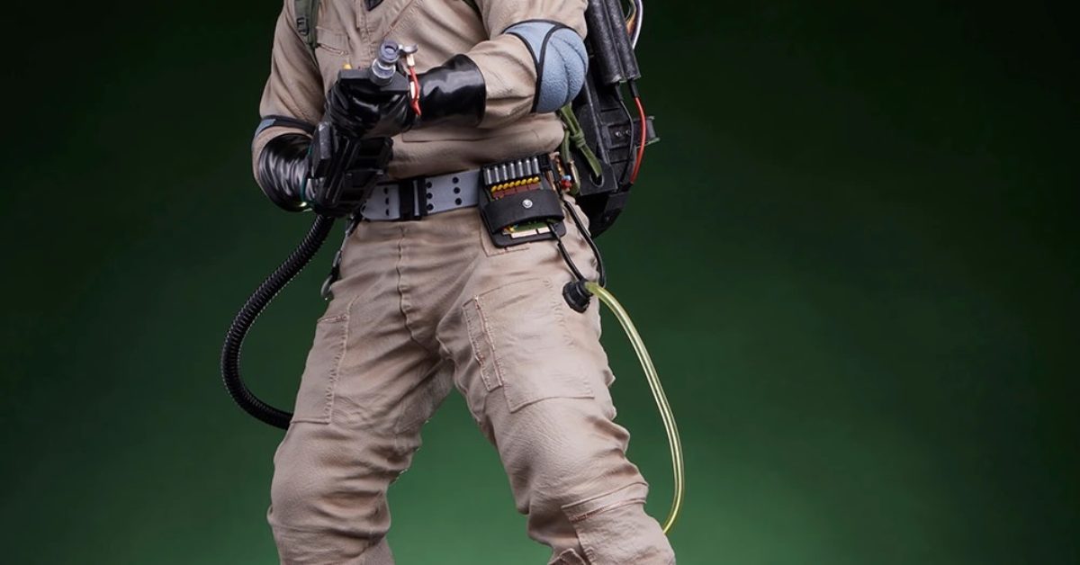 Ghostbusters Ray Stantz Busts Some Ghosts with New PSC Statue