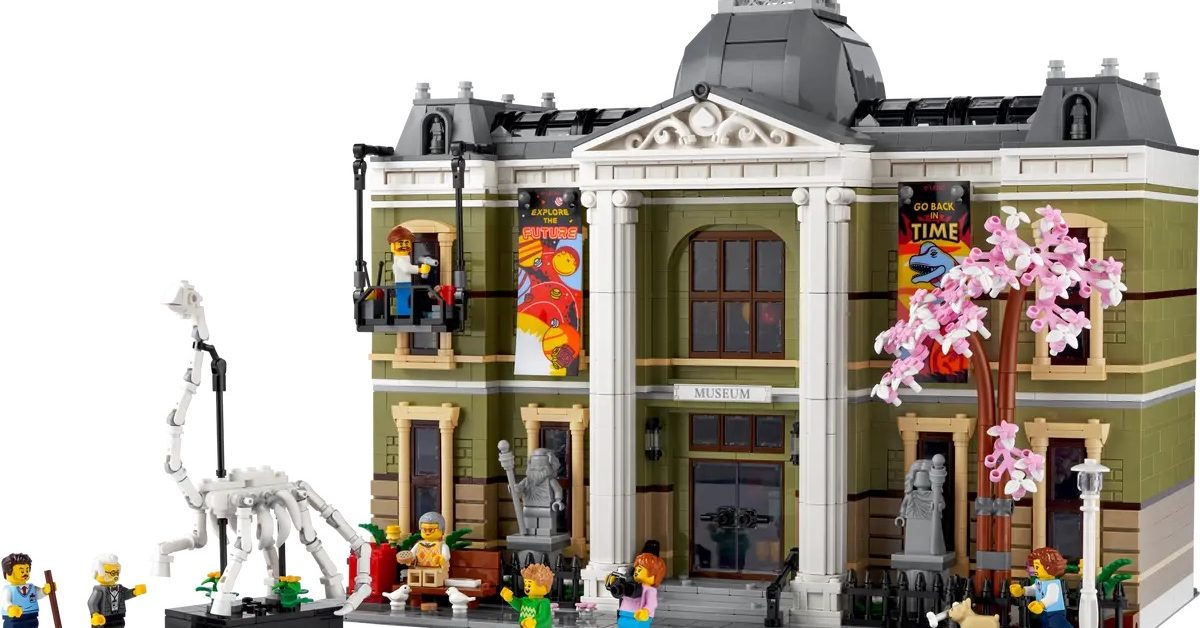 Explore the Natural History Museum with the New LEGO Icons Set
