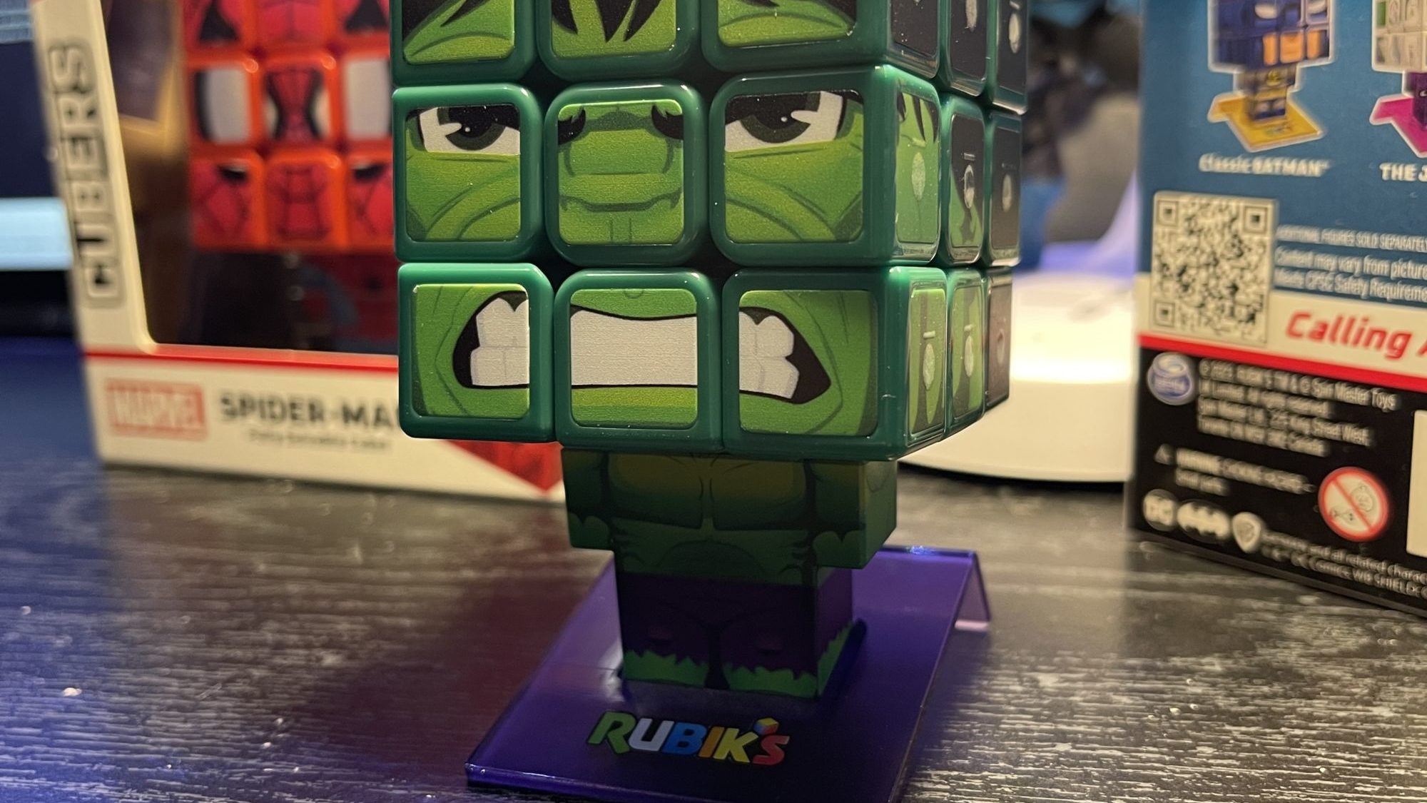 New Rubik’s Cubers Arrives with Marvel and DC Comics Characters