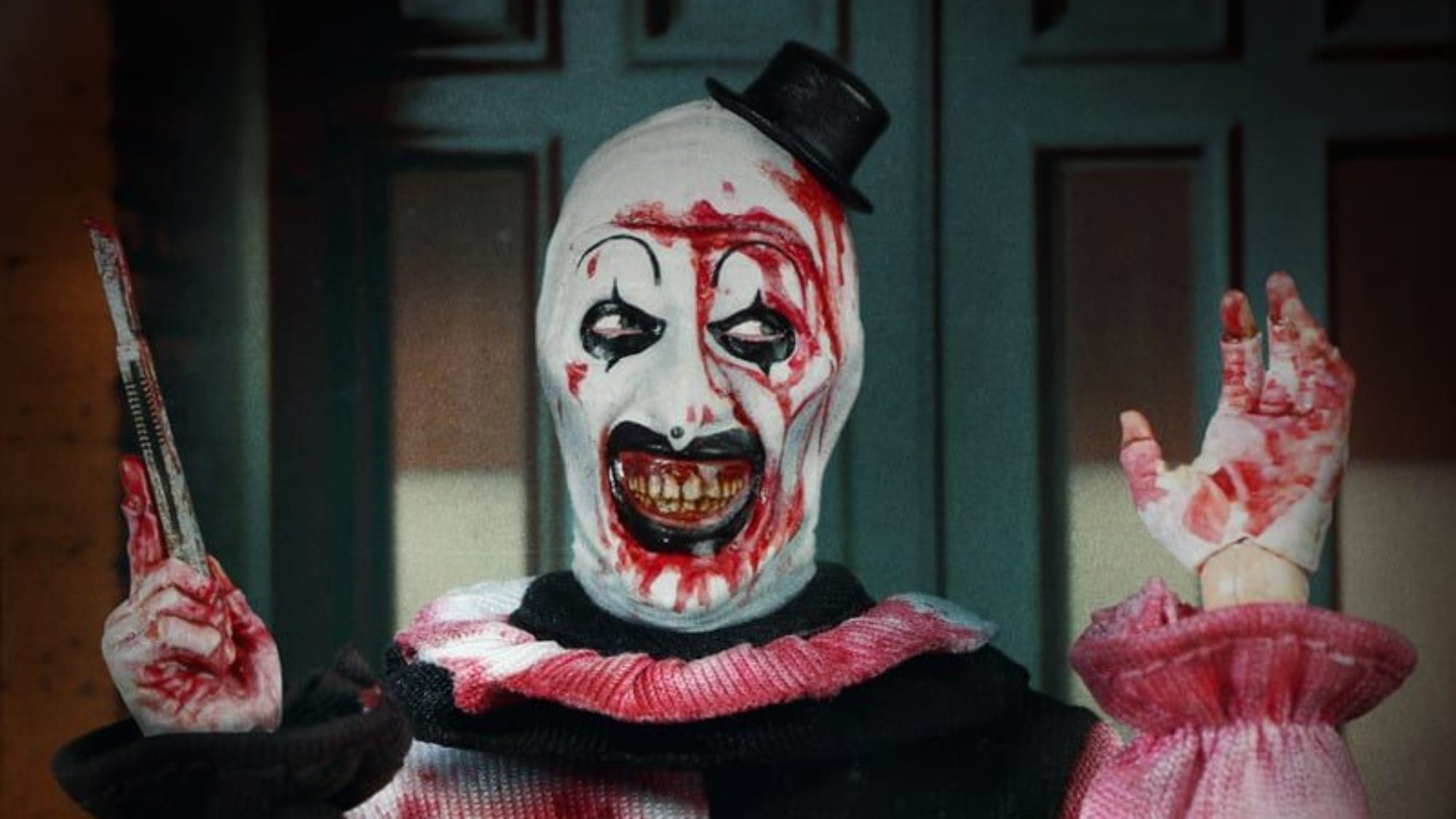 Mezco Toyz Debuts New Terrifier: Art the Clown One:12 Deluxe Edition