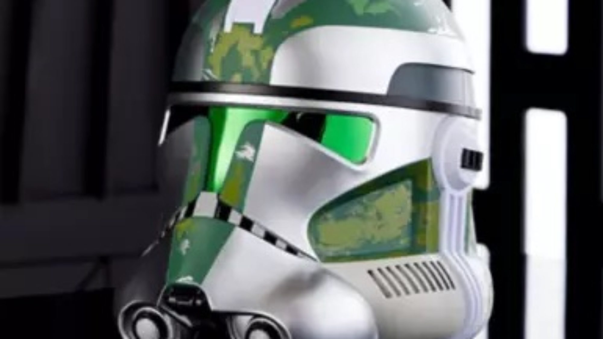 Star Wars Commander Gree Replica Helmet Arrives from Disney