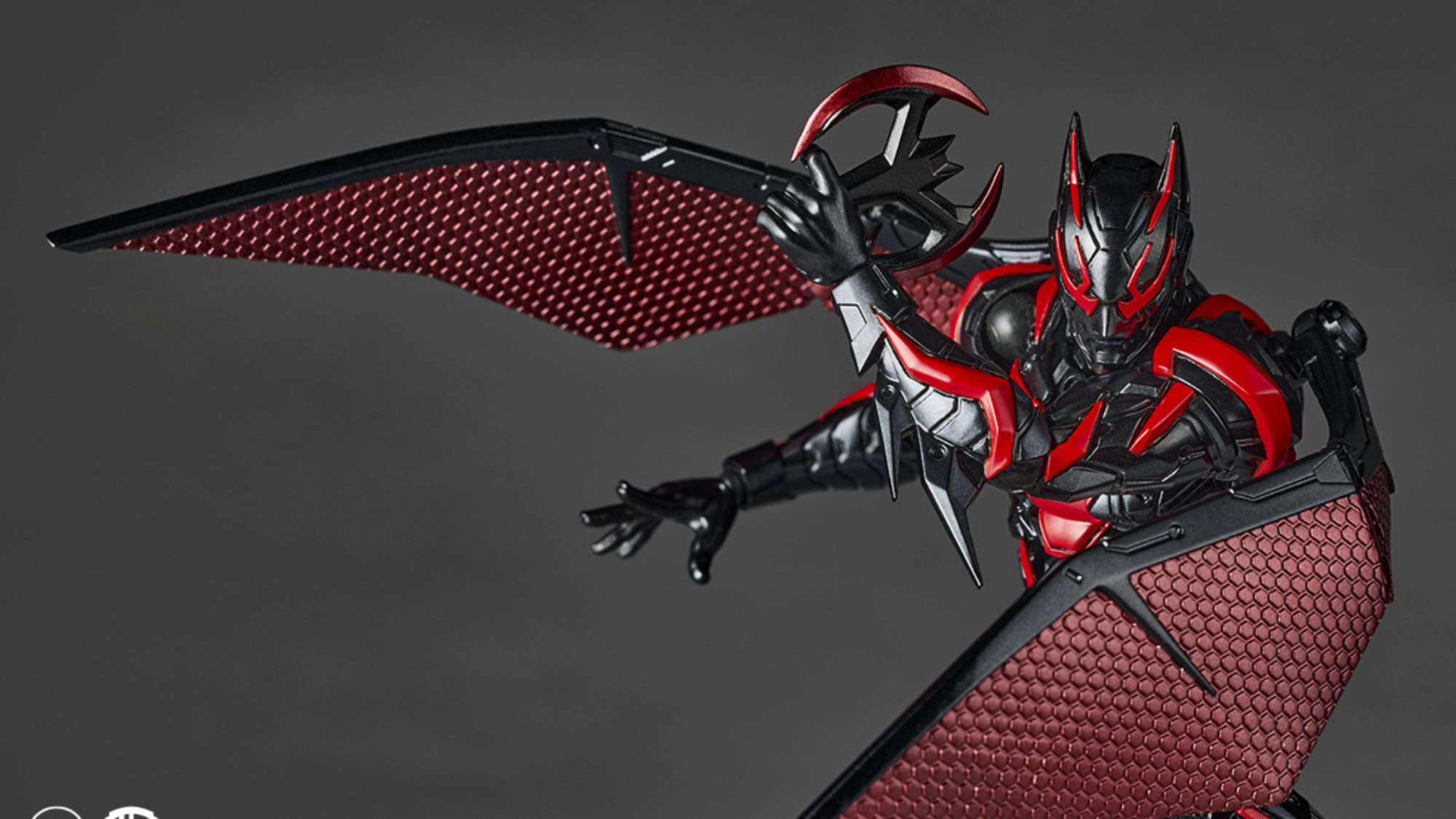 New Batman Beyond Amazing Yamaguchi Revoltech Figure Revealed
