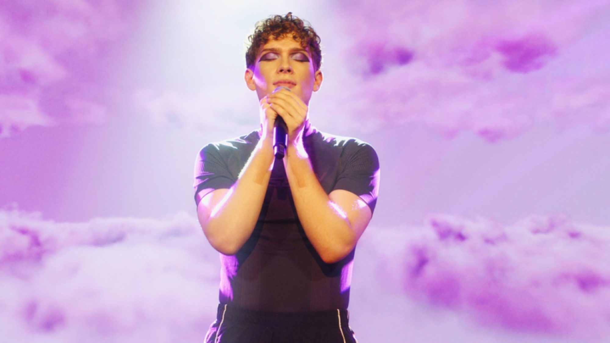 It Gets Worse: Leo Reich, A24 Sitcom Gets Greenlight from Channel 4