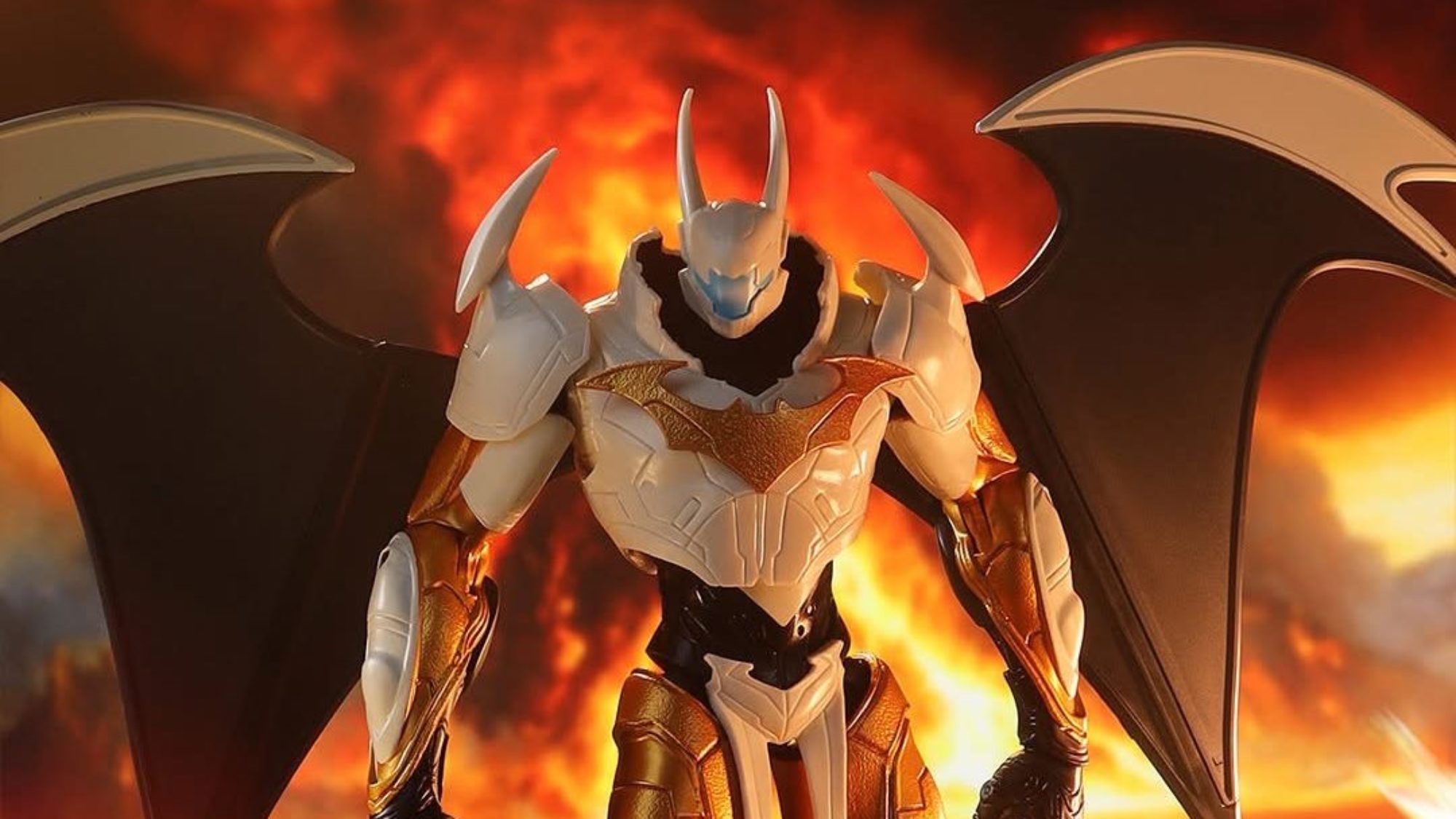 McFarlane Reveals New Batman Final Batsuit (Sixth Dimension) Mega-Fig