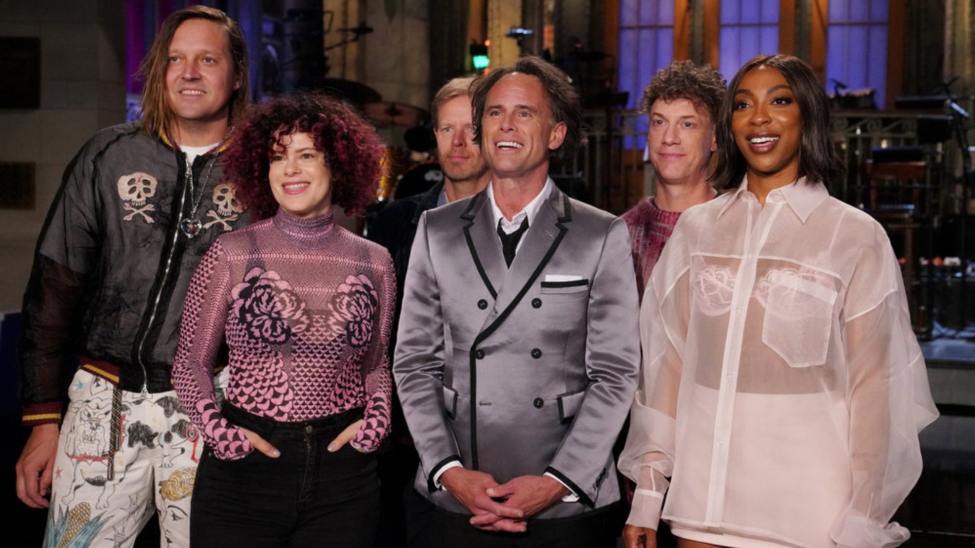 SNL Review: "Weekend Update," Wickline Shine Despite Mixed Bag Effort