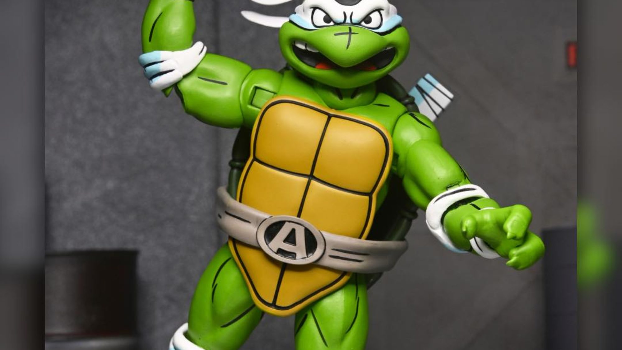 NECA Unveils New TMNT Archie Comics April O’Neil (5th Turtle) Figure