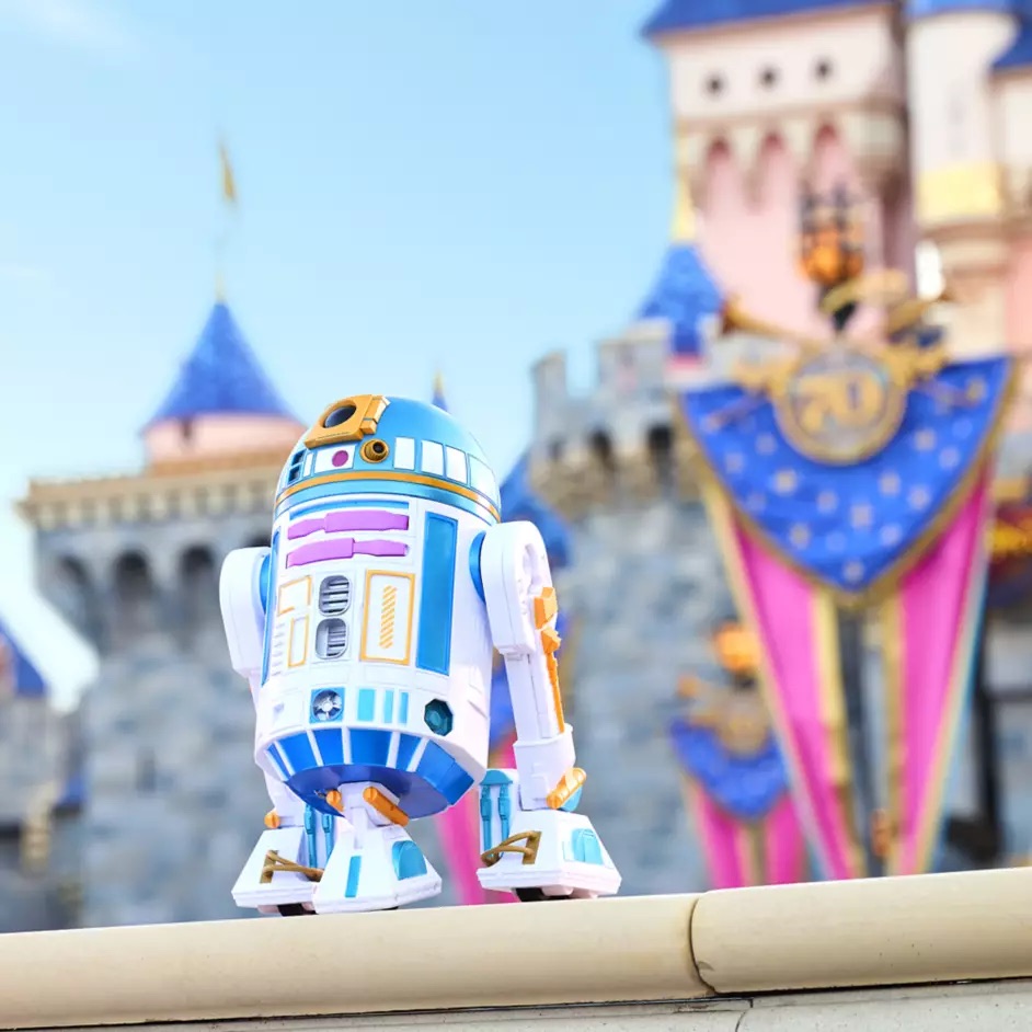 Disney Parks Reveals Star Wars Disneyland 70th R2-DL70 Droid