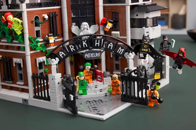 Check Yourself Into Arkham Asylum with LEGO’s Newest Batman Set