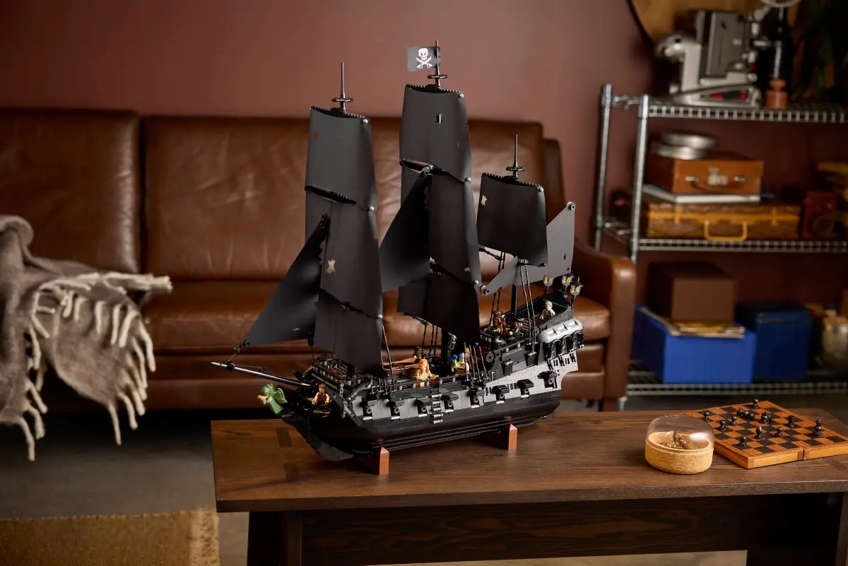 New LEGO Icons Pirates of the Caribbean Black Pearl Set Announced