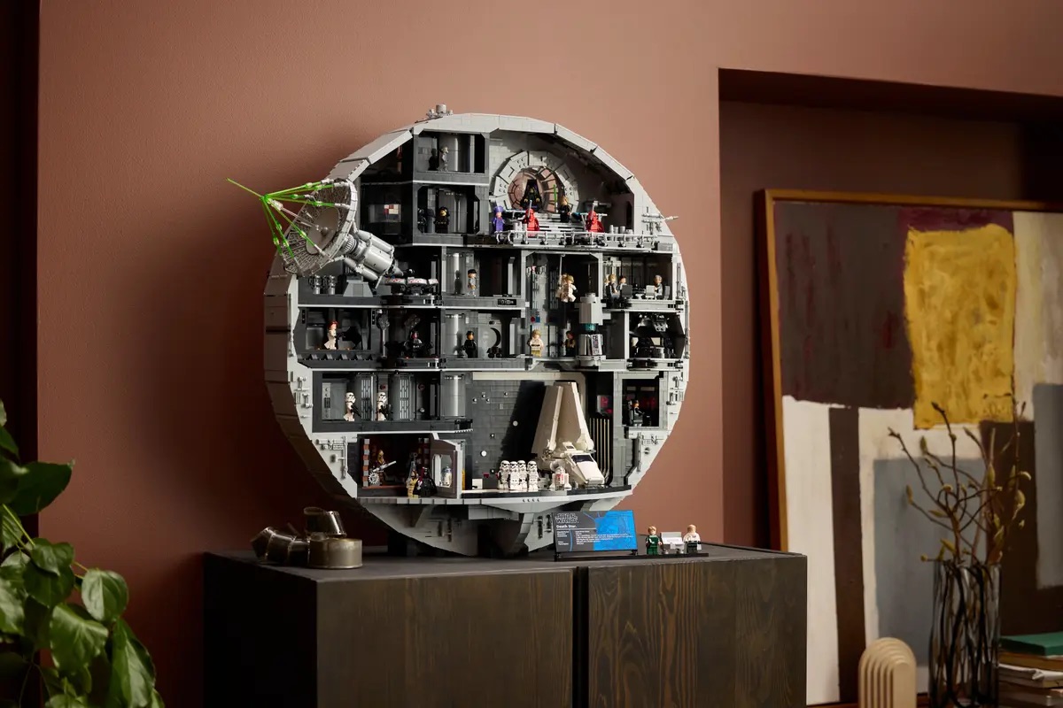 Build a Slice of the Death Star with LEGOs New $1000 Star Wars Set