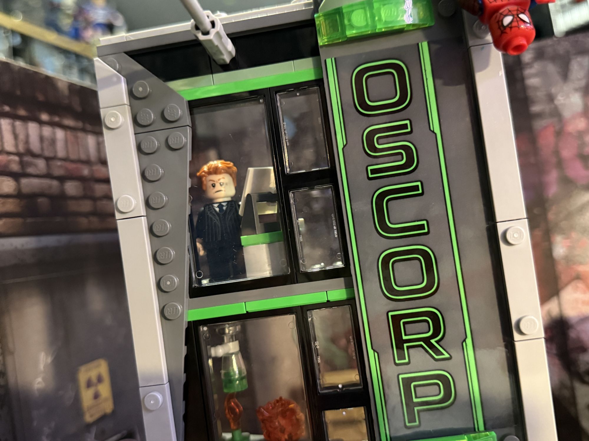 LEGO Spider-Man vs. Oscorp - The Man Behind the Mask