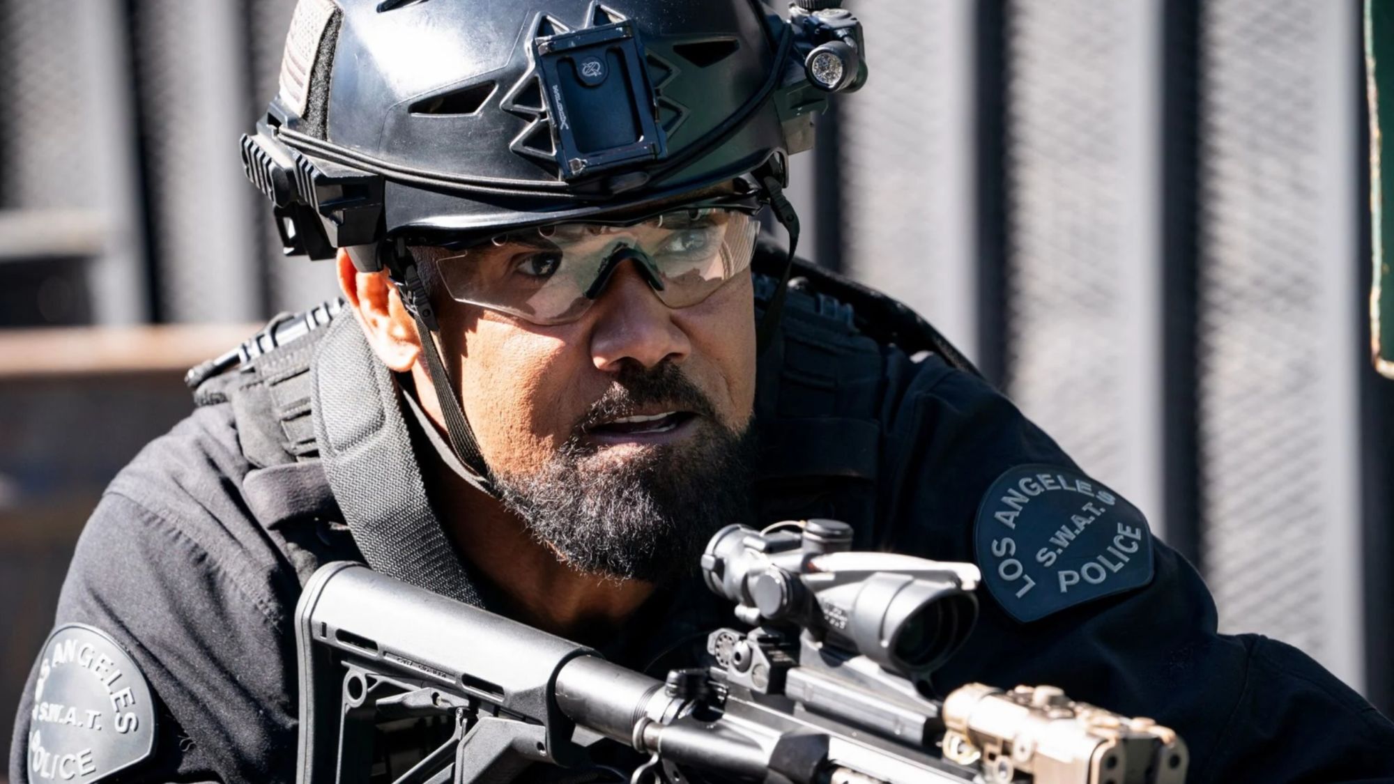 S.W.A.T. Exiles Pilot Director, Spinoff Series Regulars Announced